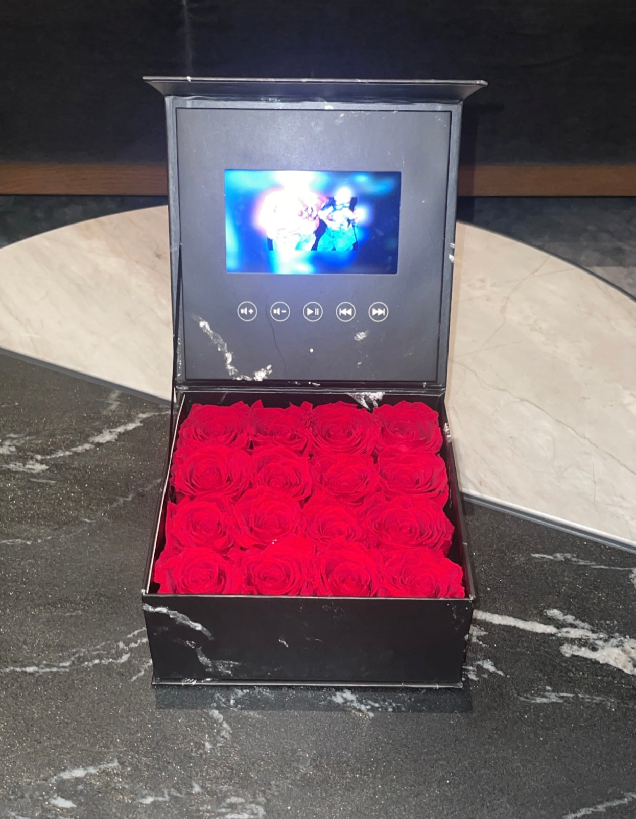 VIDEO ROSE BOX – I Love Roses